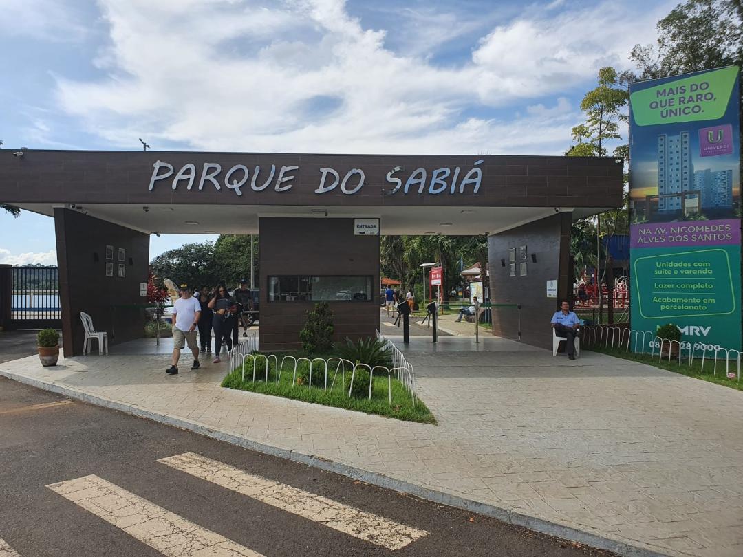 Parque do Sabiá terá entrega de botões de rosas às mães neste domingo ...