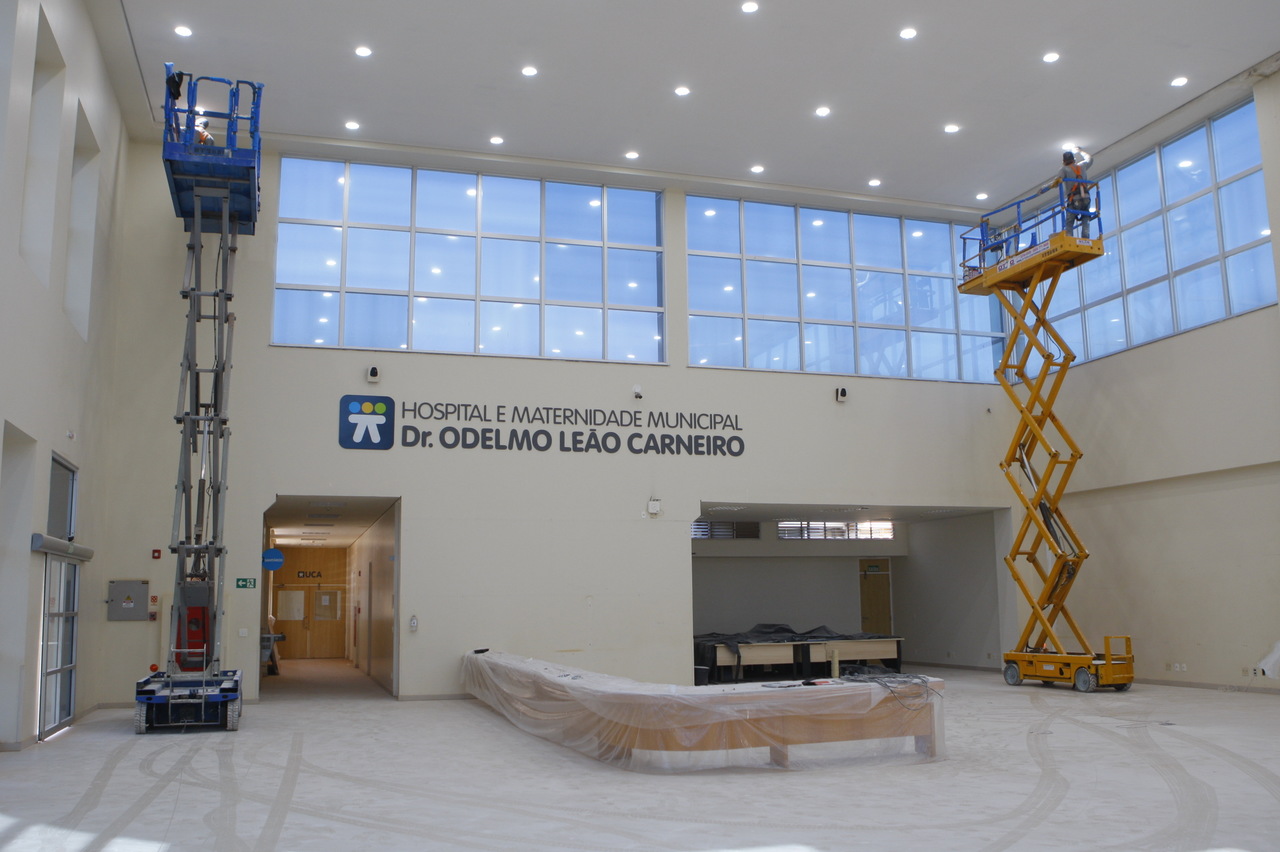 Reforma do Hospital e Maternidade Municipal Dr. Odelmo Leão Carneiro ...