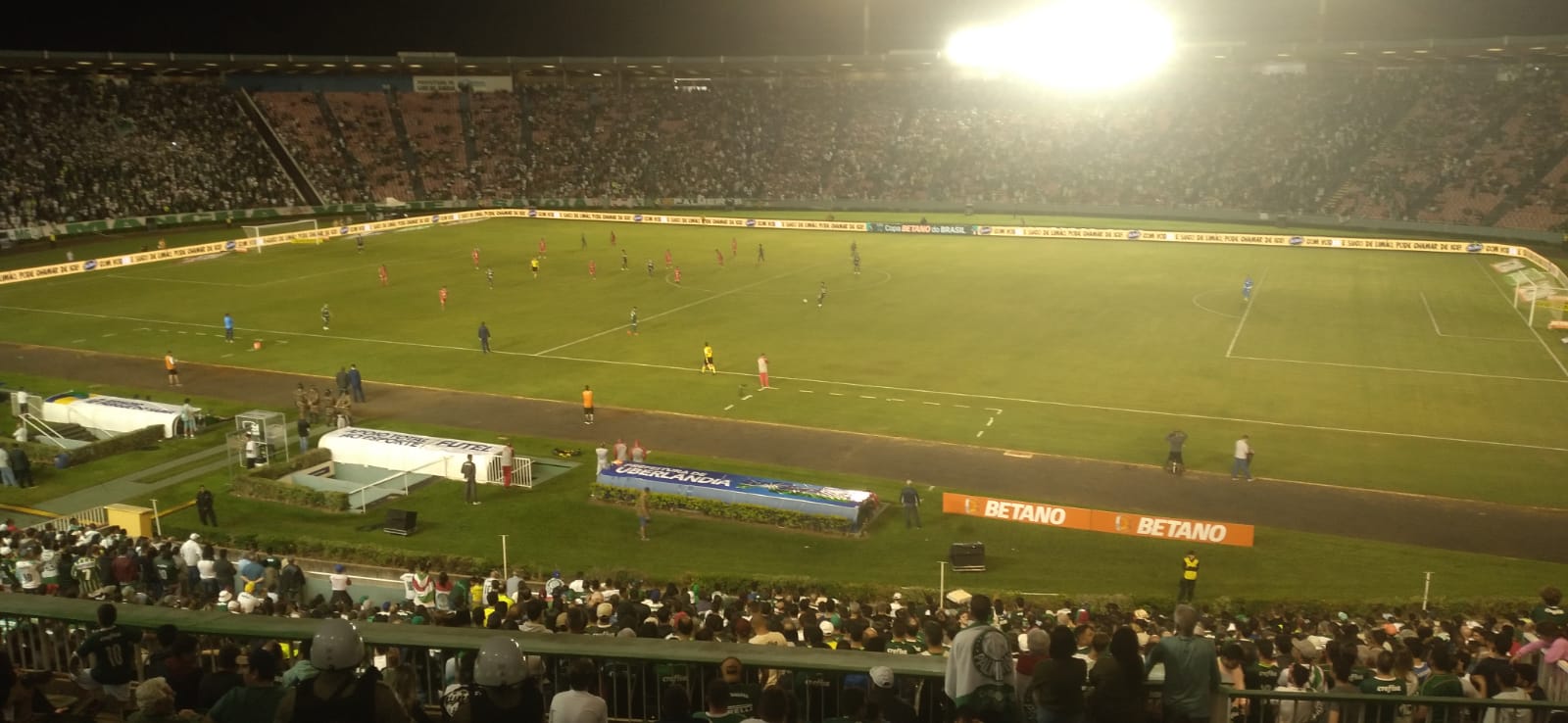 Estádio Parque do Sabiá completa 41 anos às vésperas de sediar clássico ...
